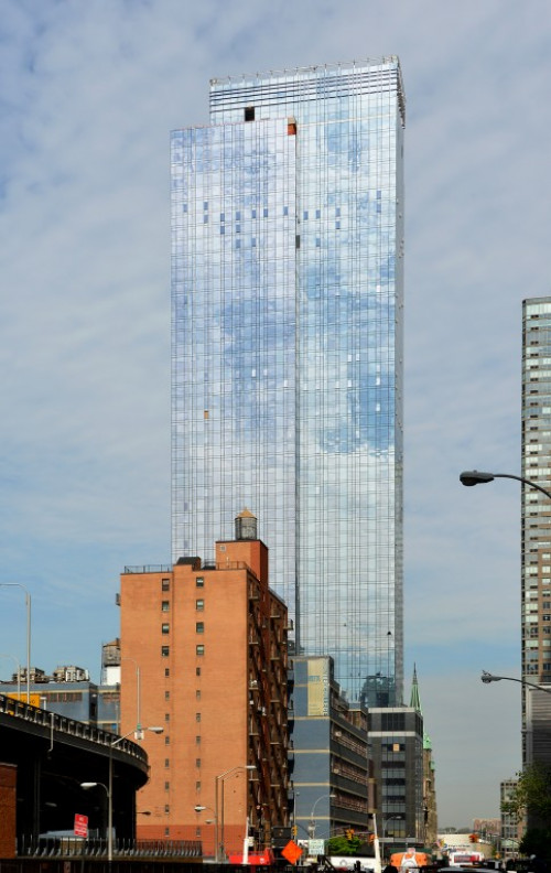 555Ten - The Skyscraper Center