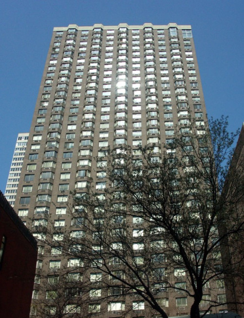 RiverCourt - The Skyscraper Center