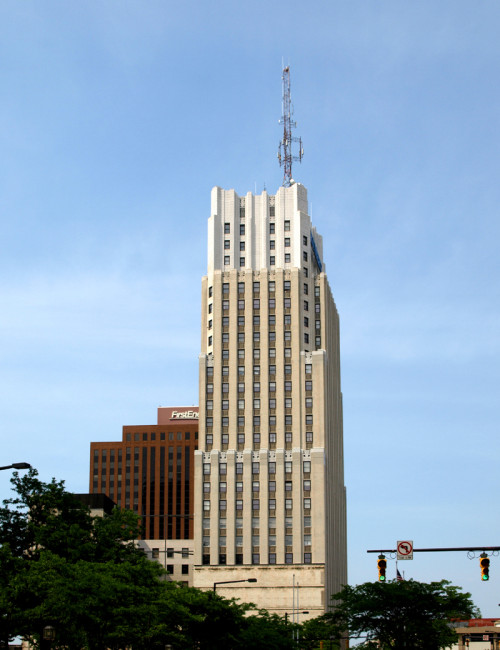 Huntington Tower - The Skyscraper Center