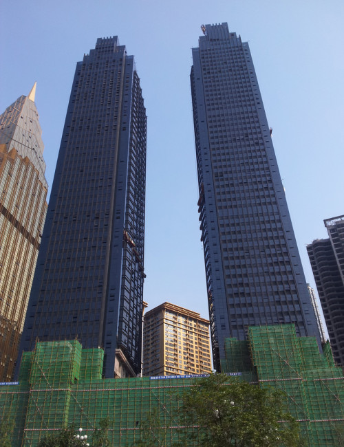 Crowne Plaza Tower 2 - The Skyscraper Center