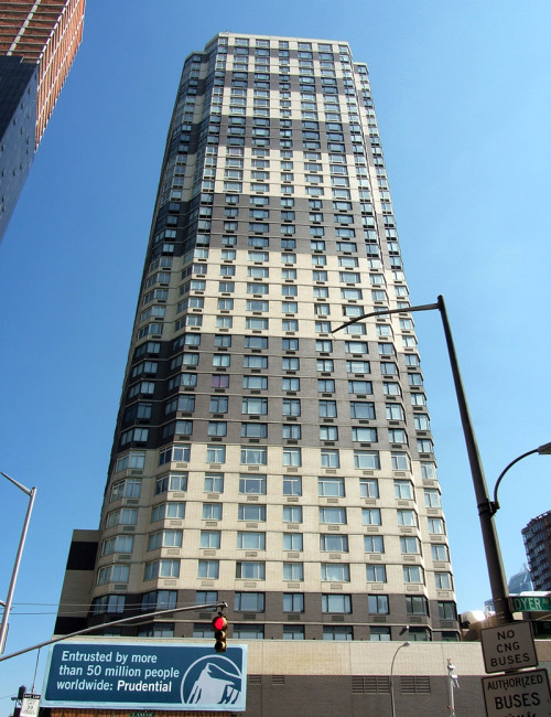 420 West 42nd Street - The Skyscraper Center