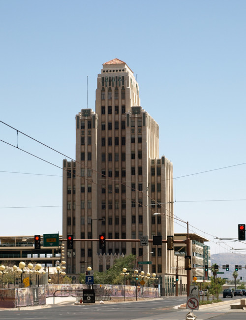 Luhrs Tower - The Skyscraper Center