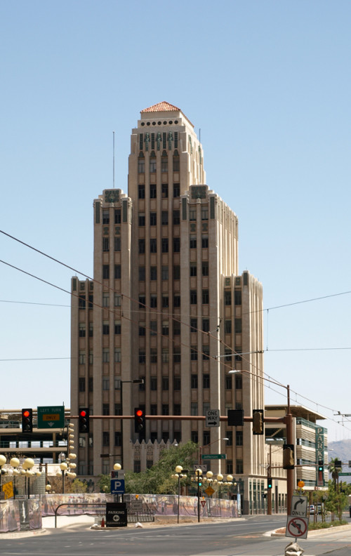 Luhrs Tower - The Skyscraper Center