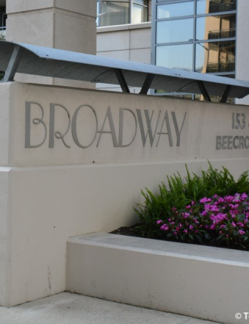 Broadway East - The Skyscraper Center