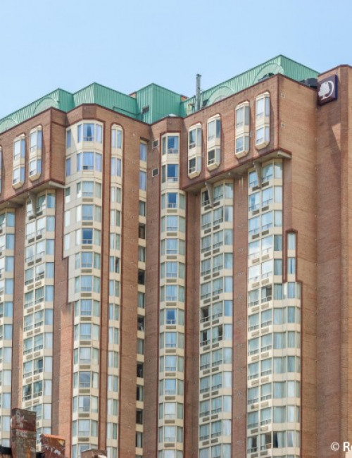 DoubleTree by Hilton Hotel Toronto Downtown - The Skyscraper Center