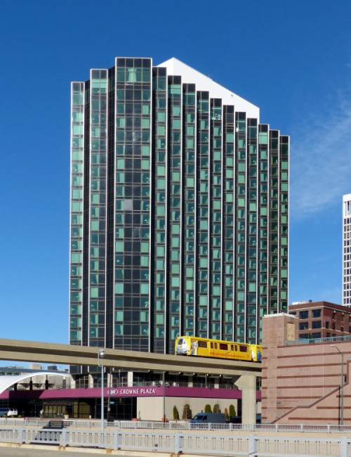 Crowne Plaza Complex - The Skyscraper Center