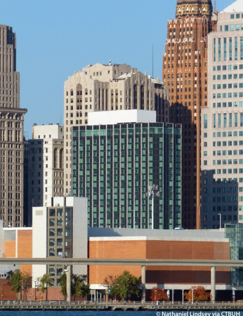 Crowne Plaza Complex - The Skyscraper Center