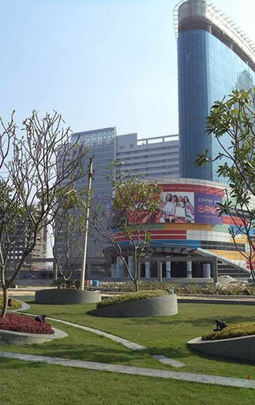 Centra One - The Skyscraper Center