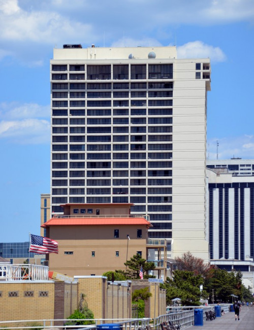 The Enclave Condominiums - The Skyscraper Center