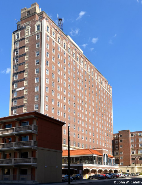 The Ritz Condominiums - The Skyscraper Center