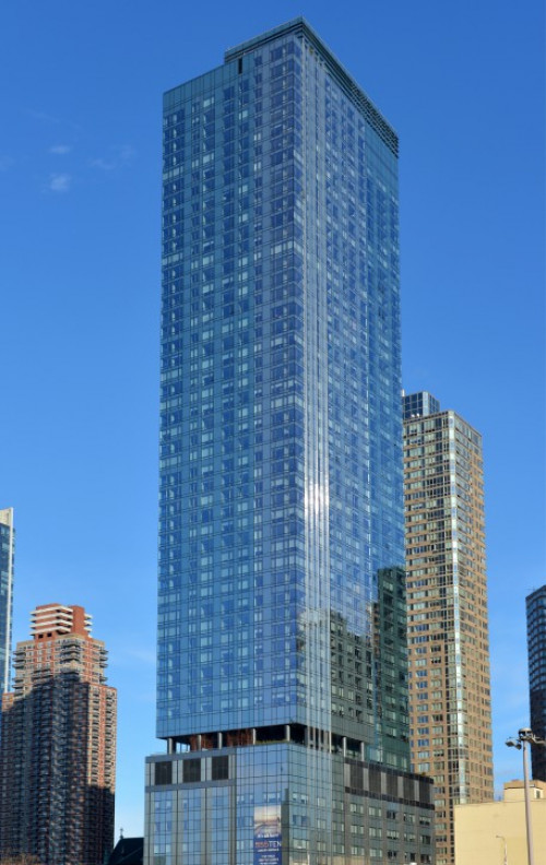 555Ten - The Skyscraper Center