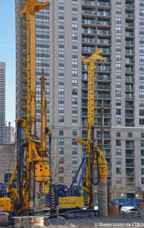 One Chicago Square East Tower - The Skyscraper Center