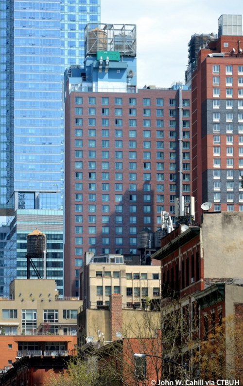 DoubleTree by Hilton Hotel New York Times Square West - The Skyscraper ...