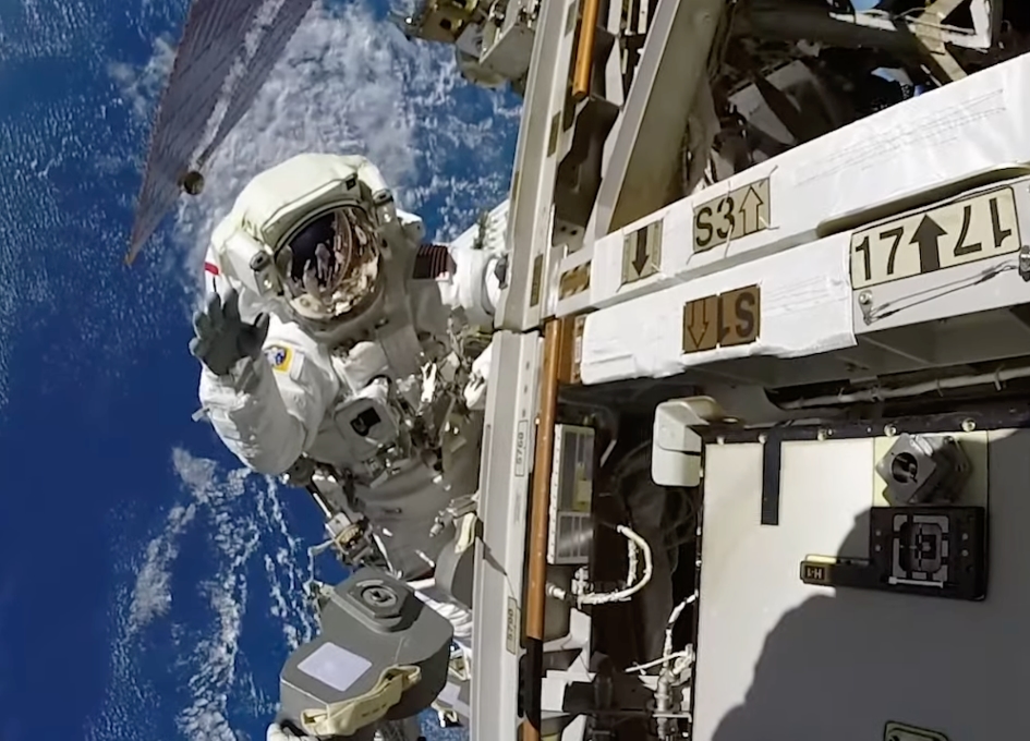 Nasa Jsc Webtads 134301main_05_09astrogram | PDF