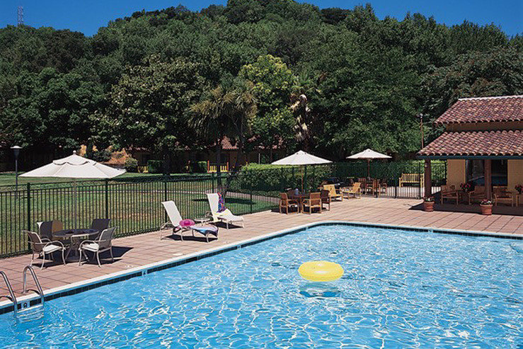 Inn Marin - Stash Hotel Rewards
