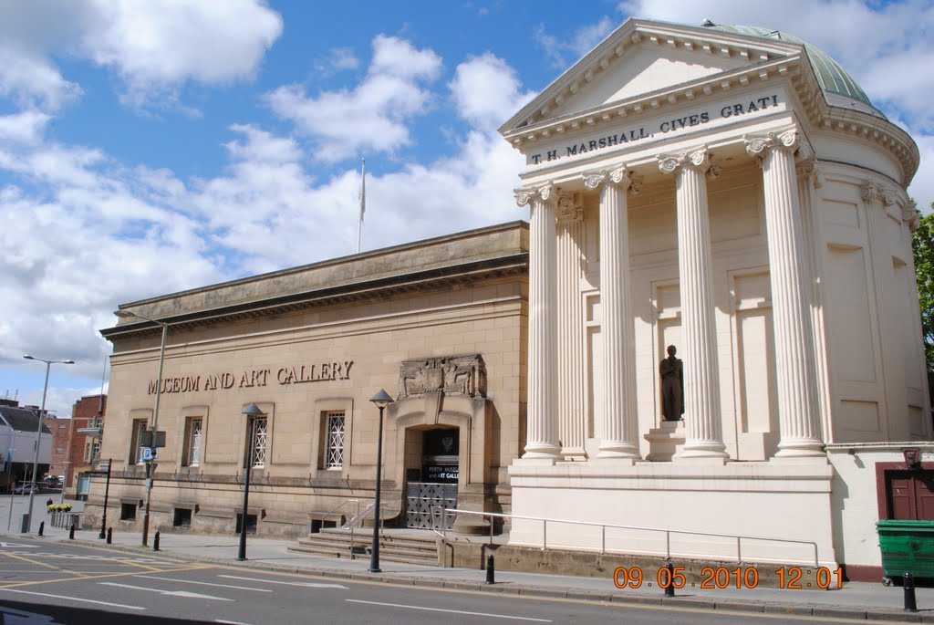 Perth Museum and Art Gallery | TripGrab.com