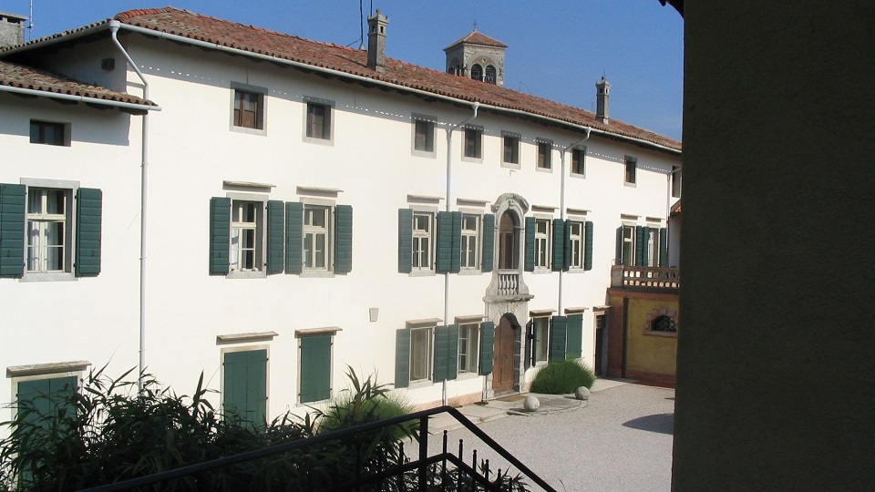 Volpe Pasini Pinot Bianco Zuc di Volpe: 1999-2017 (Feb 2020) | Vinous ...