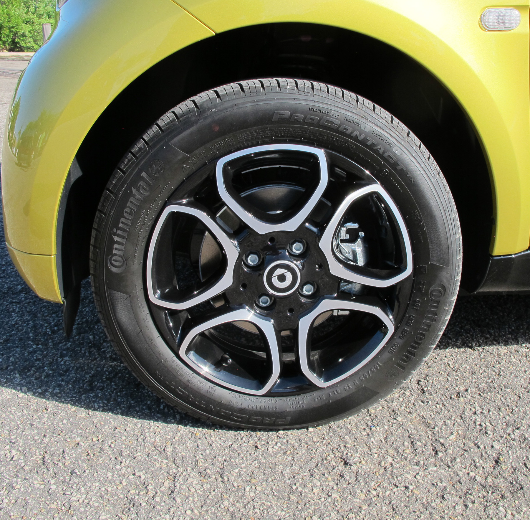 First Drive: The smartest smart ever – WHEELS.ca