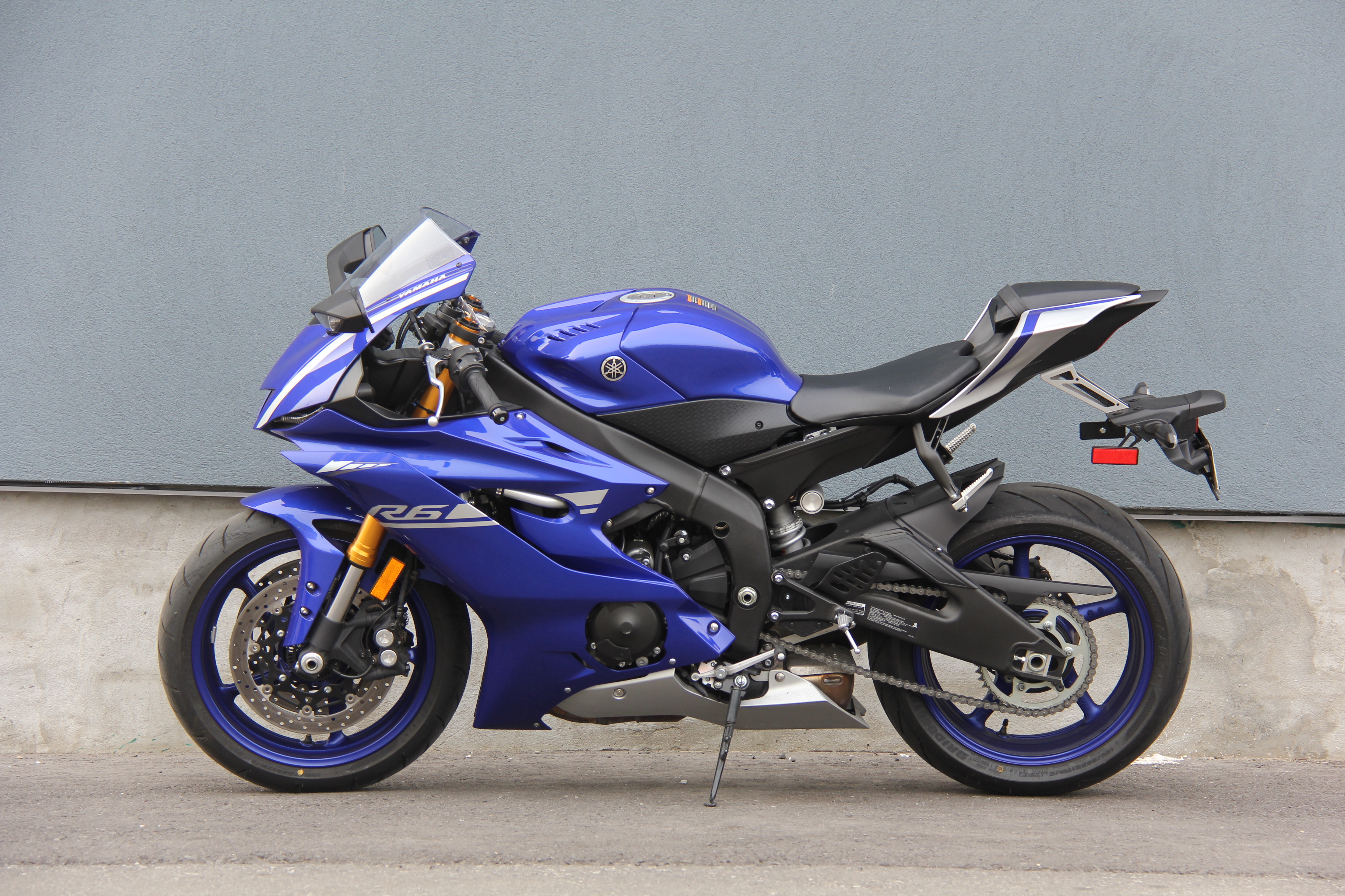 2017 Yamaha YZF R6 Review WHEELS ca 2017 Yamaha YZF R6 Review WHEELS ca