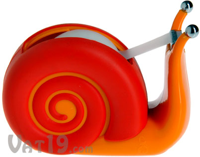 Snail Tape Dispenser: Weighted, non-skid base