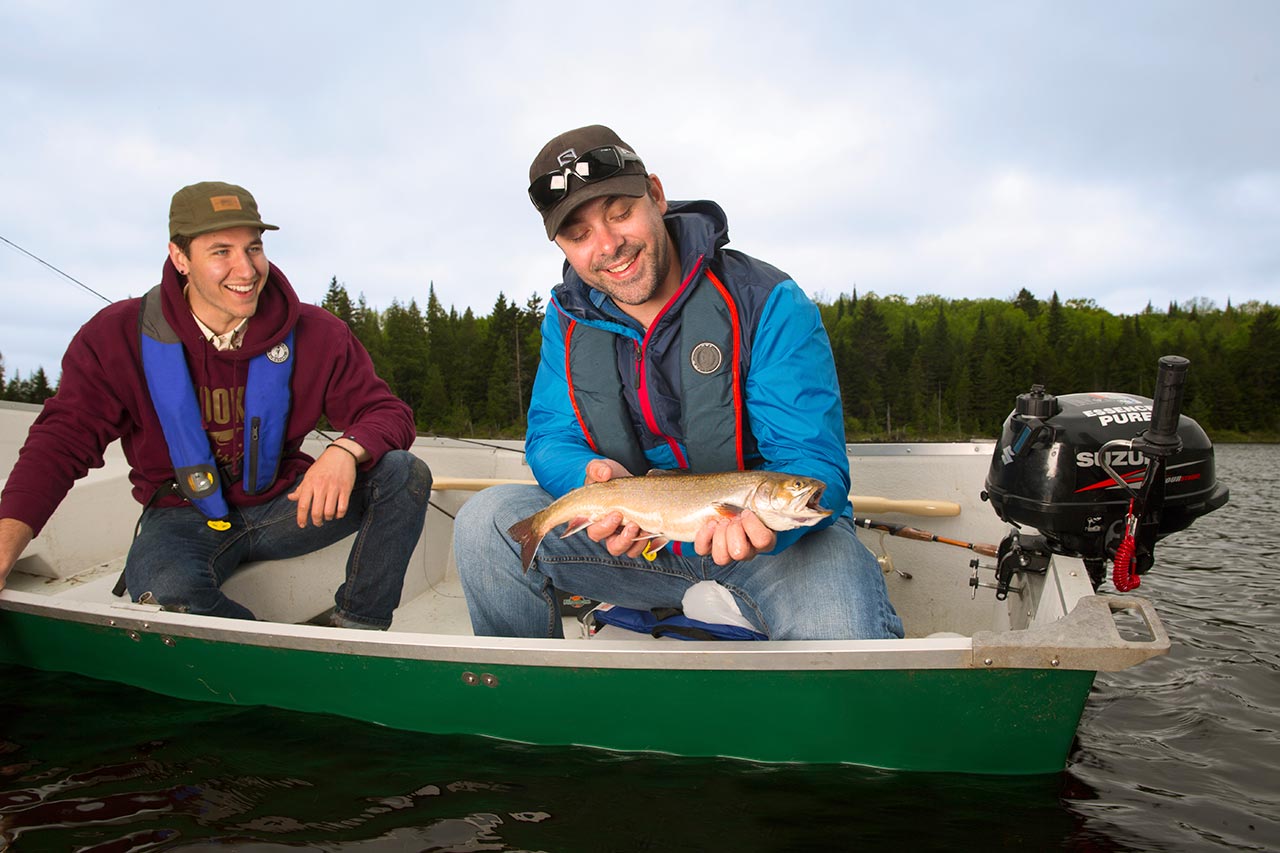 Fishing With Rustic Shelter Stay - Fishing Cabin Rental - Sépaq