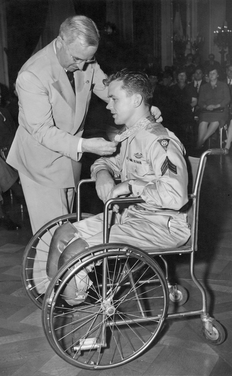 Medal of Honor: Ralph G. Neppel – World War II – December 14, 1944