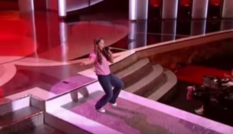 Watch This Girl Show Off Her Amazing Yodeling Skills