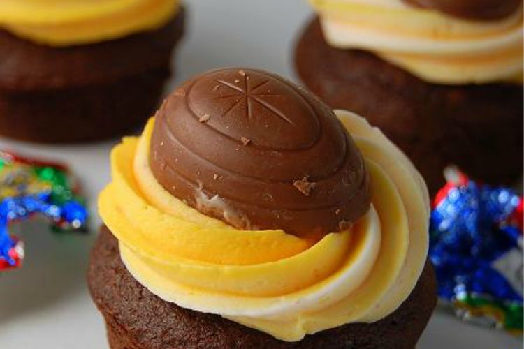 8 Ways to Eat ALL The Cadbury Creme Eggs This Easter