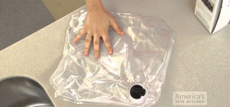 How to Make an Ice Pack That Will Perfectly Fit Inside Your Cooler