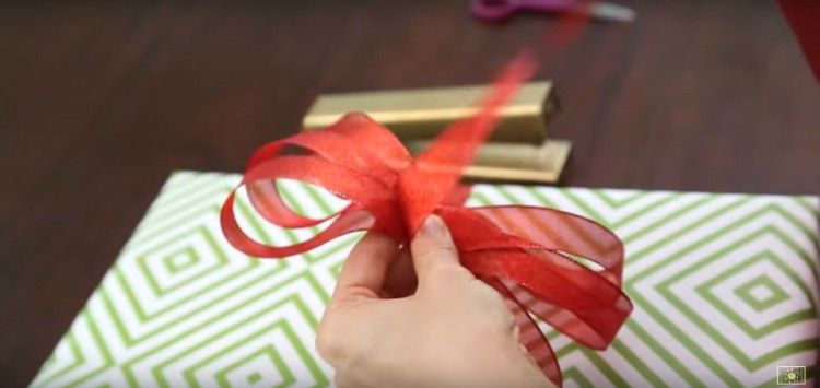 These Tips Can Make You A Gifted Wrapper