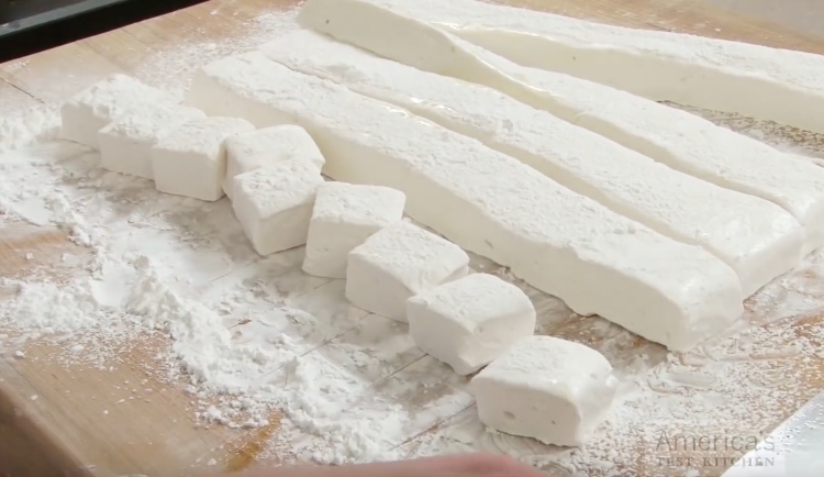 How to Make Your Own Dreamy, Fluffy Marshmallows