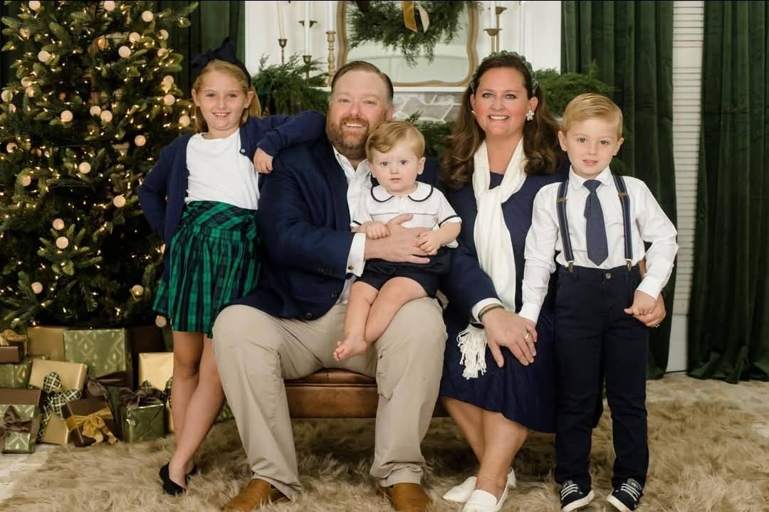 Texas Father Clung to His Children — All Swept Away in Flood, Witness ...