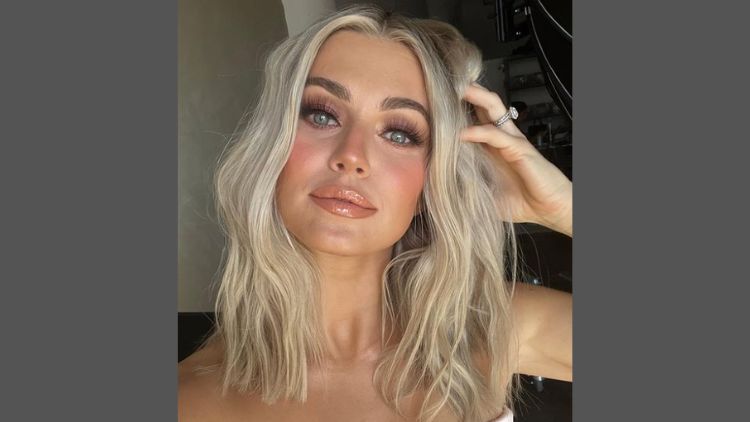 Celeb Reveals This Bikini Photo Shows Off Her “Favorite” Body Part