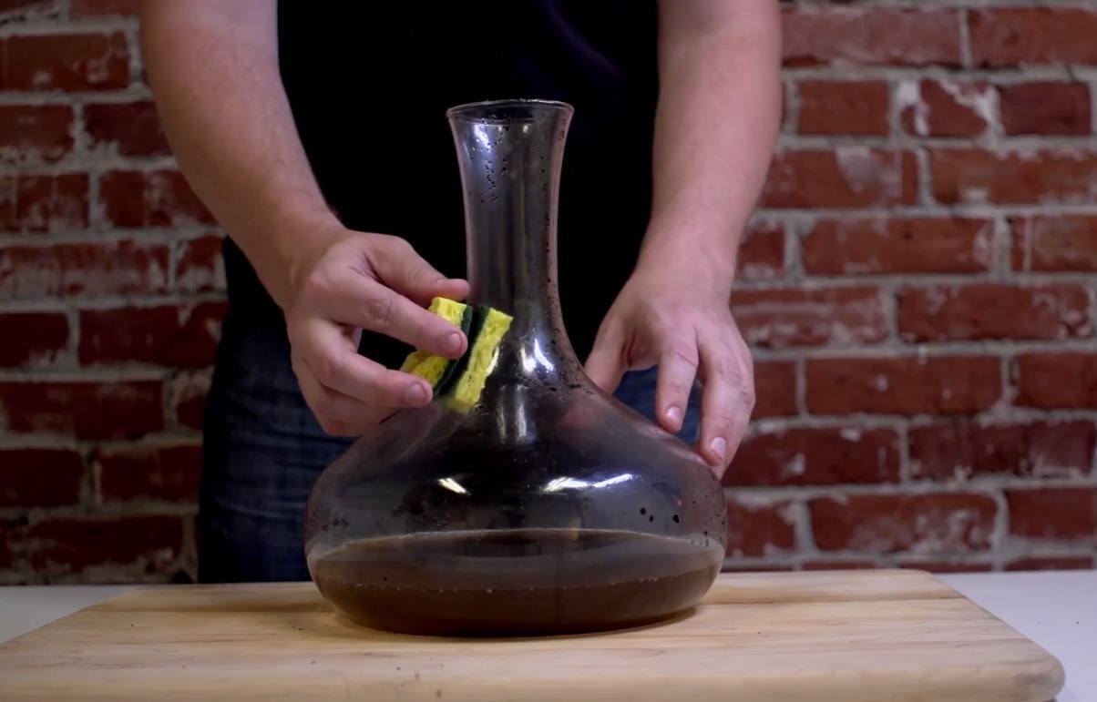 How to Use Magnets to Help You Clean the Kitchen