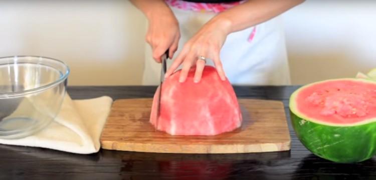 Genius Watermelon Cutting Tip