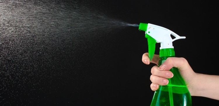 DIY Daily Spray to Keep Your Shower Clean