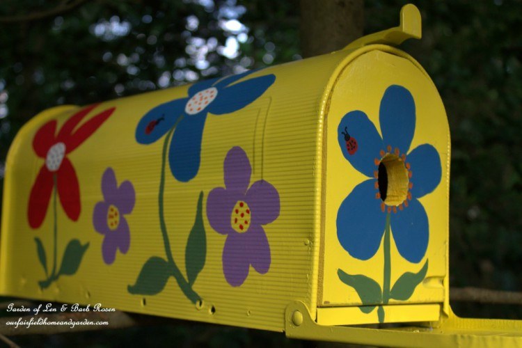 9 Ideas to Give Old Mailboxes New Purpose