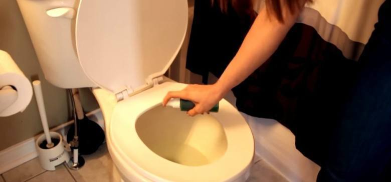 How to Make a DIY Poo Spray for Your Bathroom