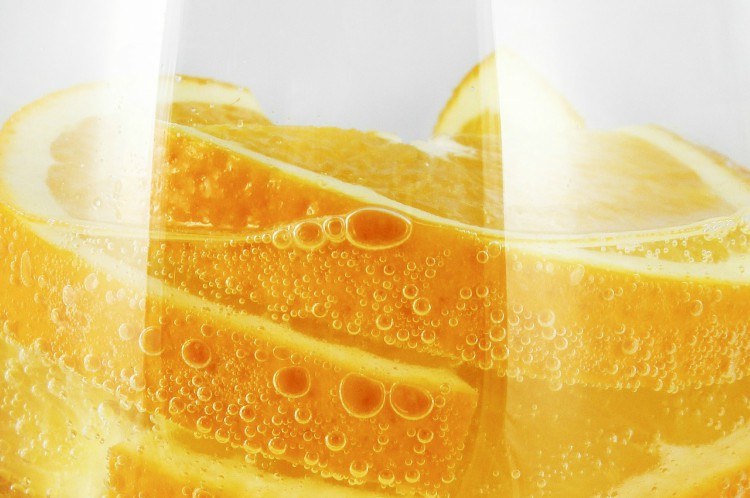 9 Awesome Reasons to Start Drinking Orange Water