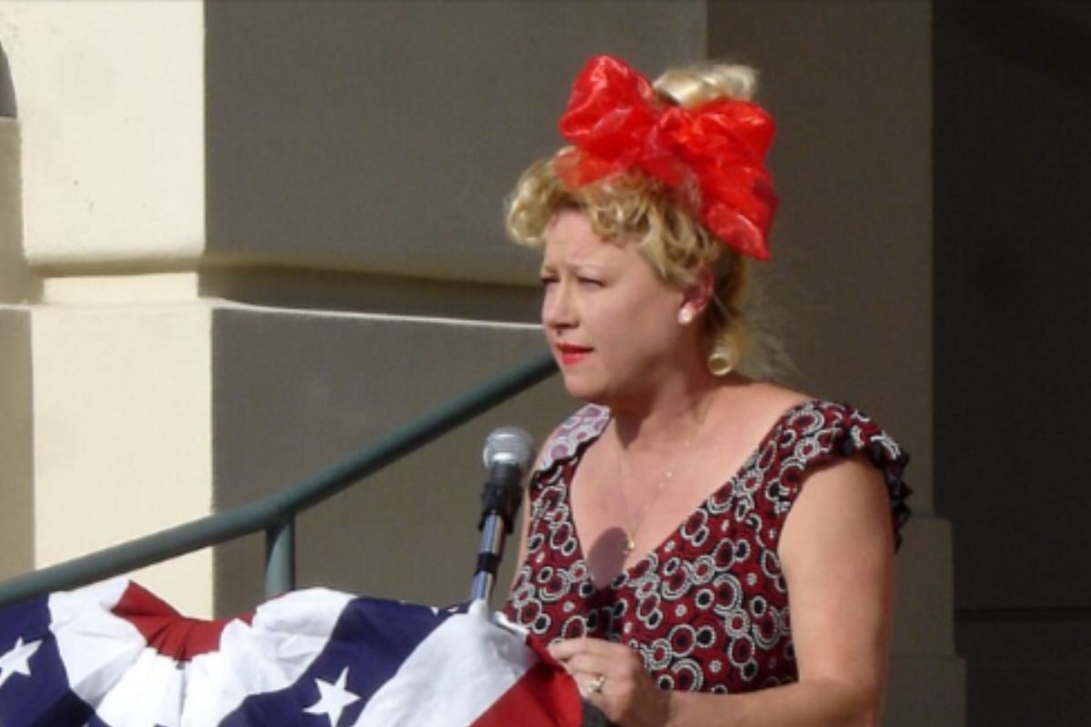 Saturday Night Live Star Reveals Cancer Is Inoperable