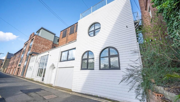 This Normal-Looking House Has Virtually No Color on the Inside