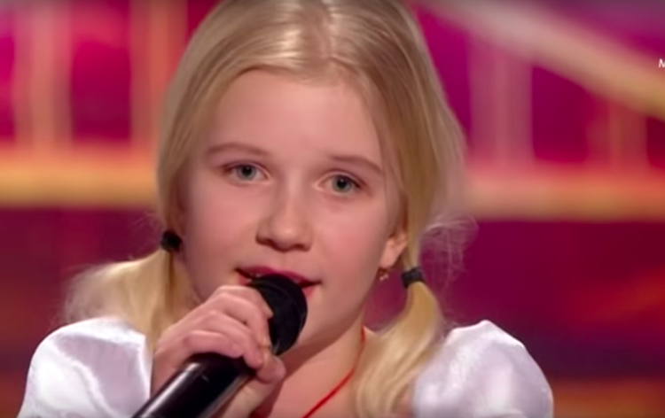 They Rolled Their Eyes When She Said She Was Going To Yodel, But Then She Started