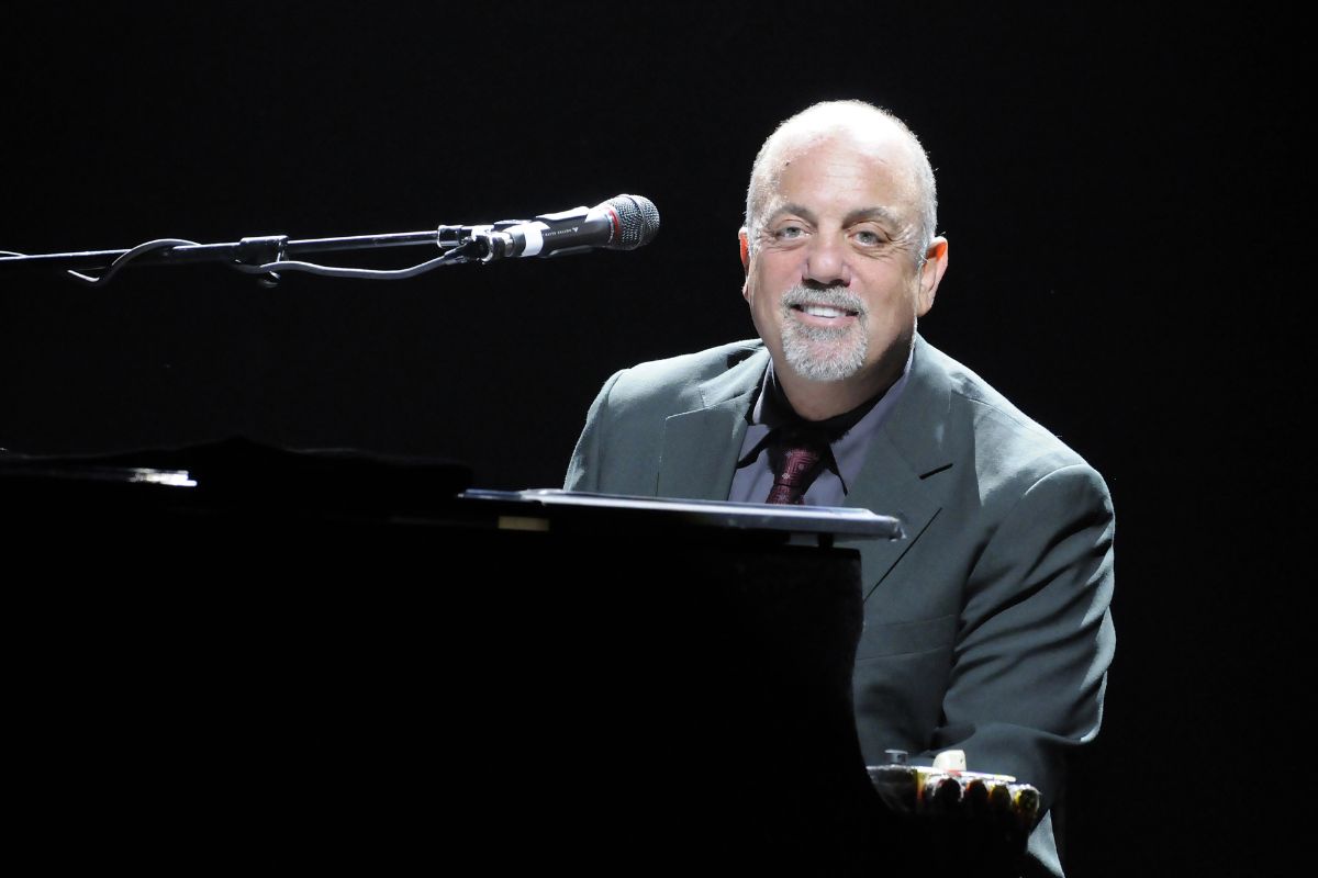 Billy Joel Stops All Concerts Following Diagnosis Of Rare Brain Condition
