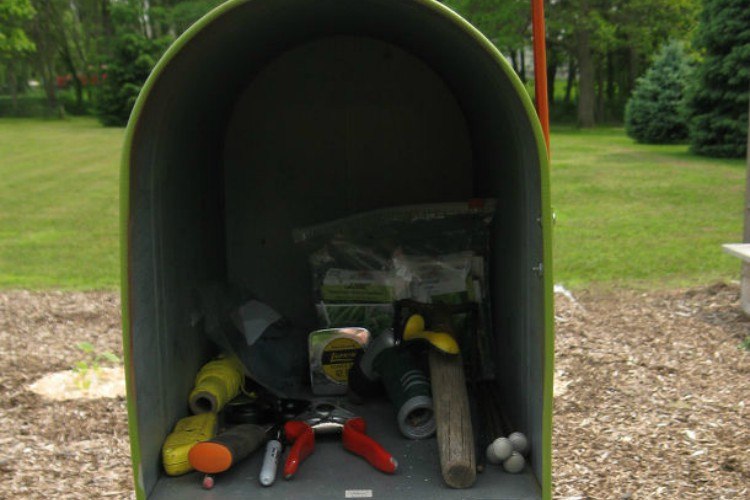 9 Ideas to Give Old Mailboxes New Purpose