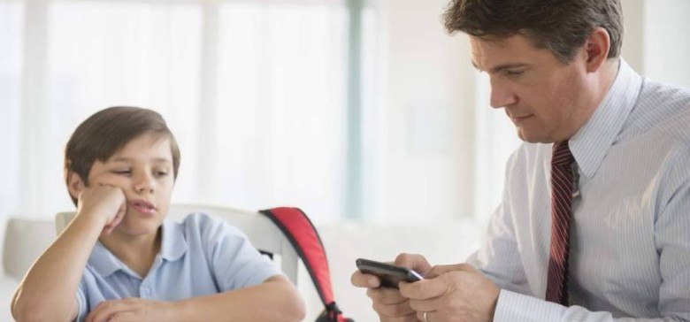 The Dangerous Effects of ‘Texting and Parenting’