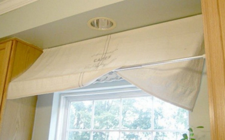 24 Great Ways to Use Tension Rods in Your Home