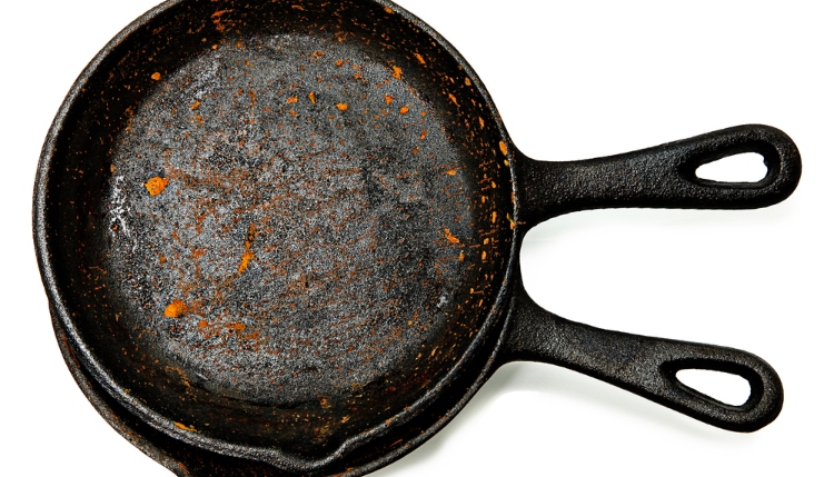 How to Restore Your Old Cast Iron Skillet in Just 5 Simple Steps