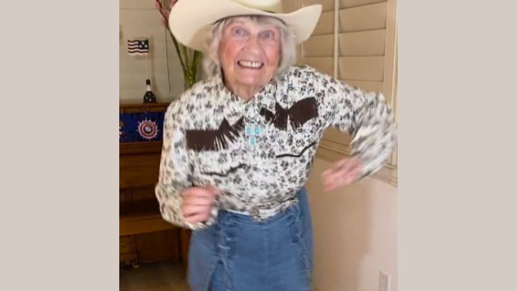 She’s A Glamorous 91-Year Old Tik Tok Influencer, Living Her Best Life ...