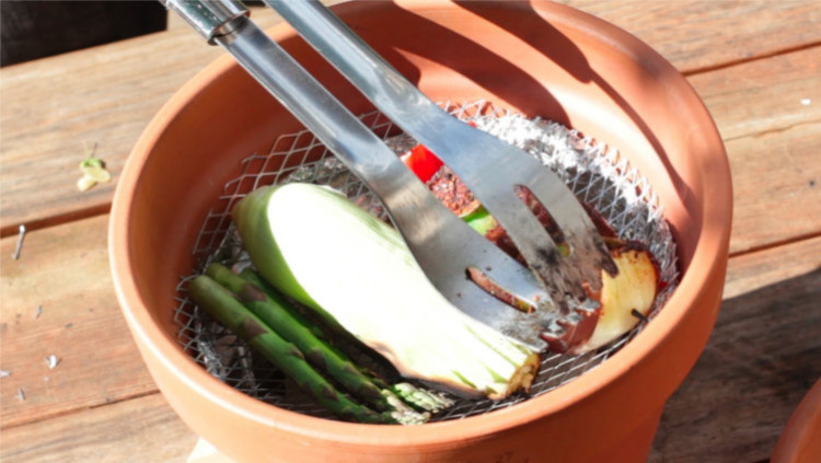 Make Your Next Barbecue the Best Ever with These 36 Clever Hacks