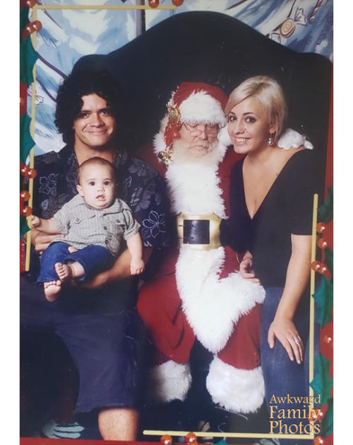 21 Unforgettable Cringey Christmas Photos